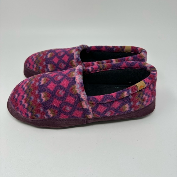 Acorn | Shoes | Acorn Womens Moc Slippers Magenta Cable Sz 955 | Poshmark